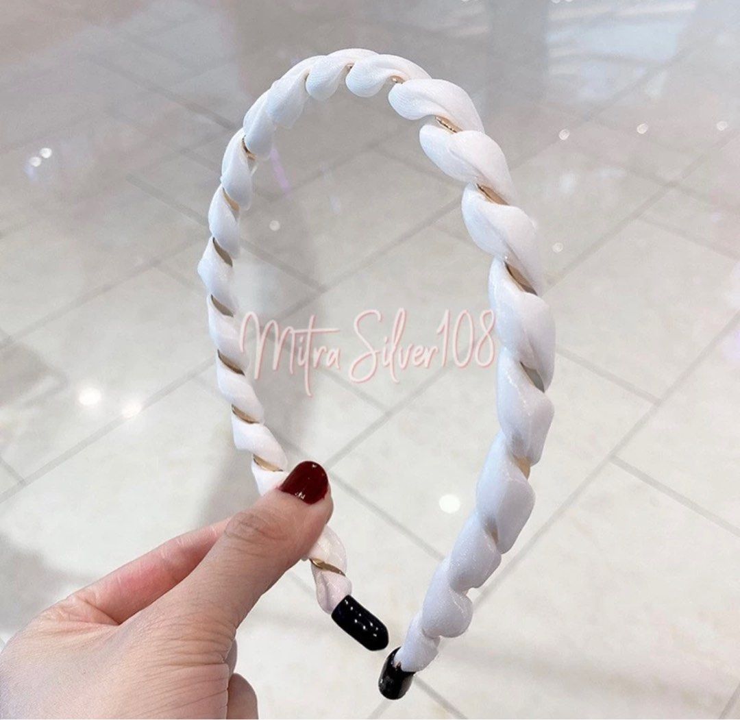 Bando Korea Model Kepang, Fesyen Wanita, Aksesoris di Carousell