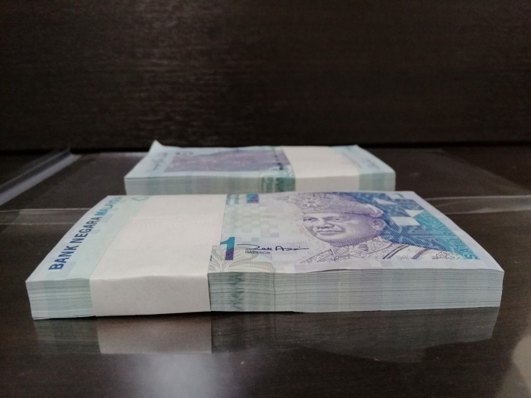 Banknote RM1 Bricks x 200pieces continuous number, Hobbies & Toys ...