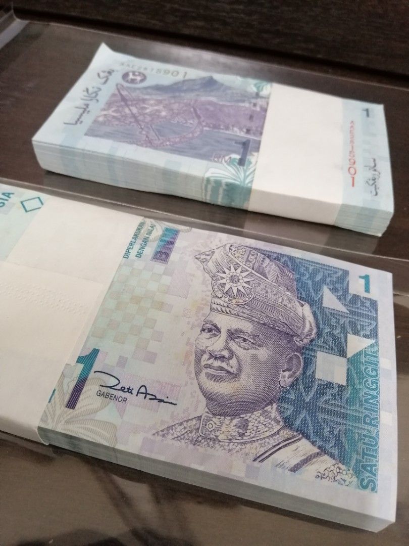 Banknote RM1 Bricks x 200pieces continuous number, Hobbies & Toys ...