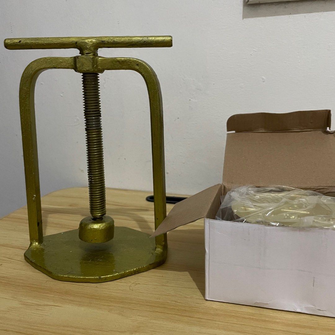 Jintai Flask and presser (Dentistry), Health & Nutrition, Medical ...