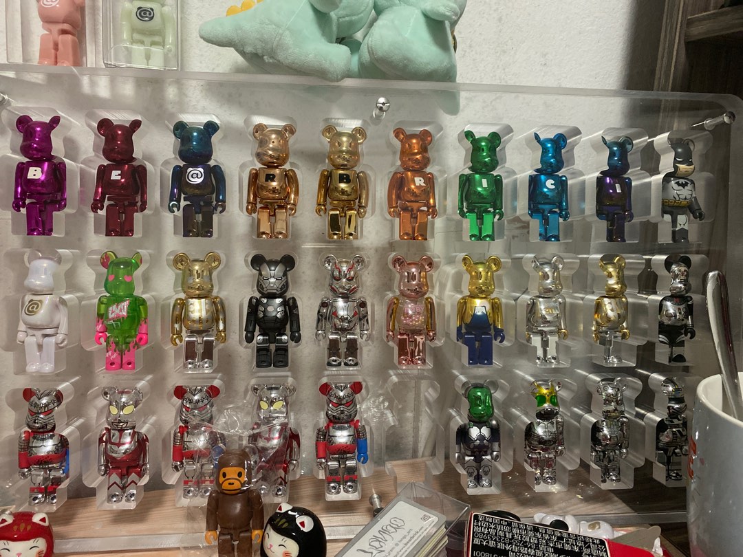 bearbrick display 100%, Hobbies & Toys, Toys & Games on Carousell