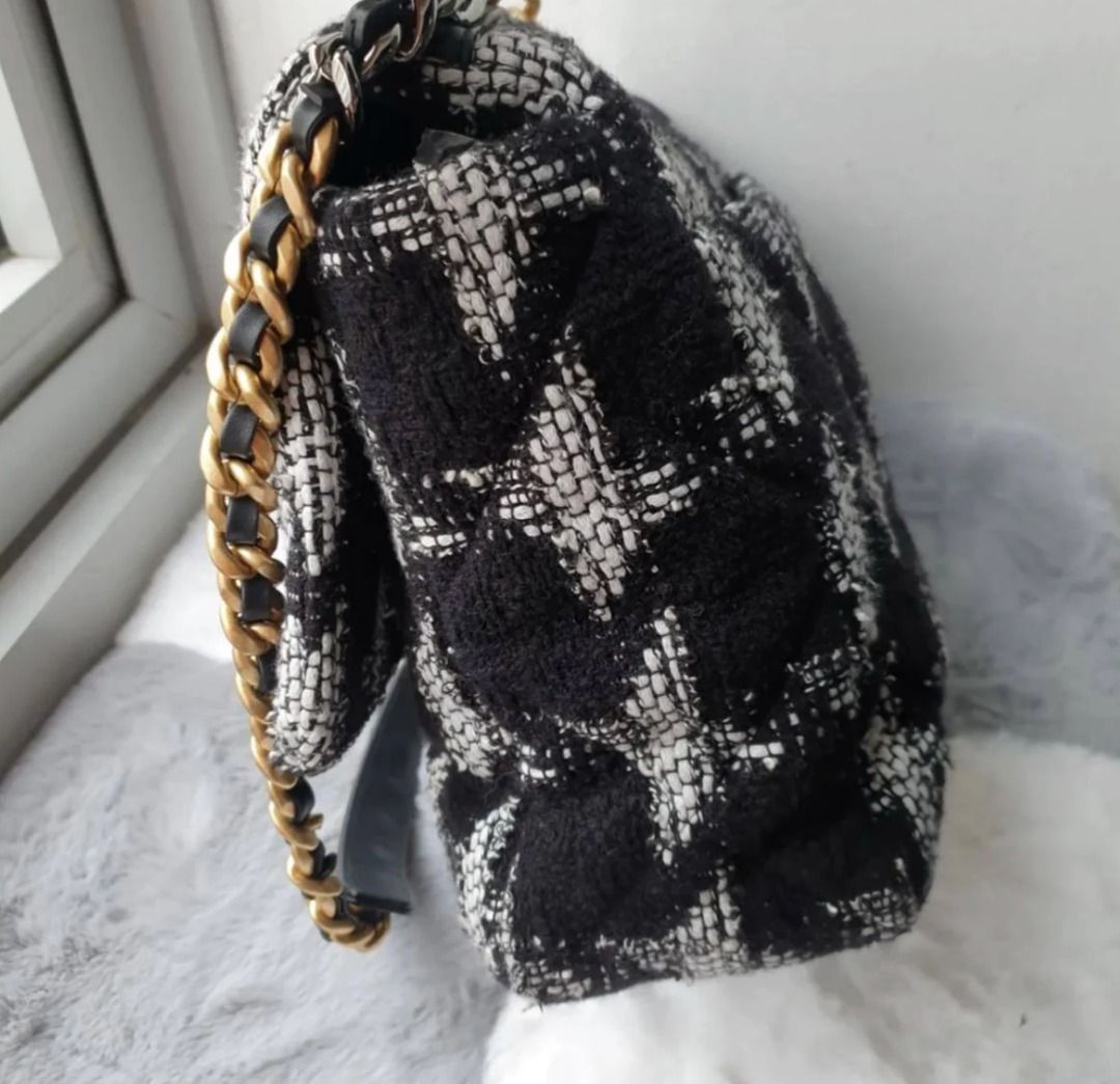 Chanel C19 Maxi Flap Tweed, Luxury, Bags & Wallets on Carousell