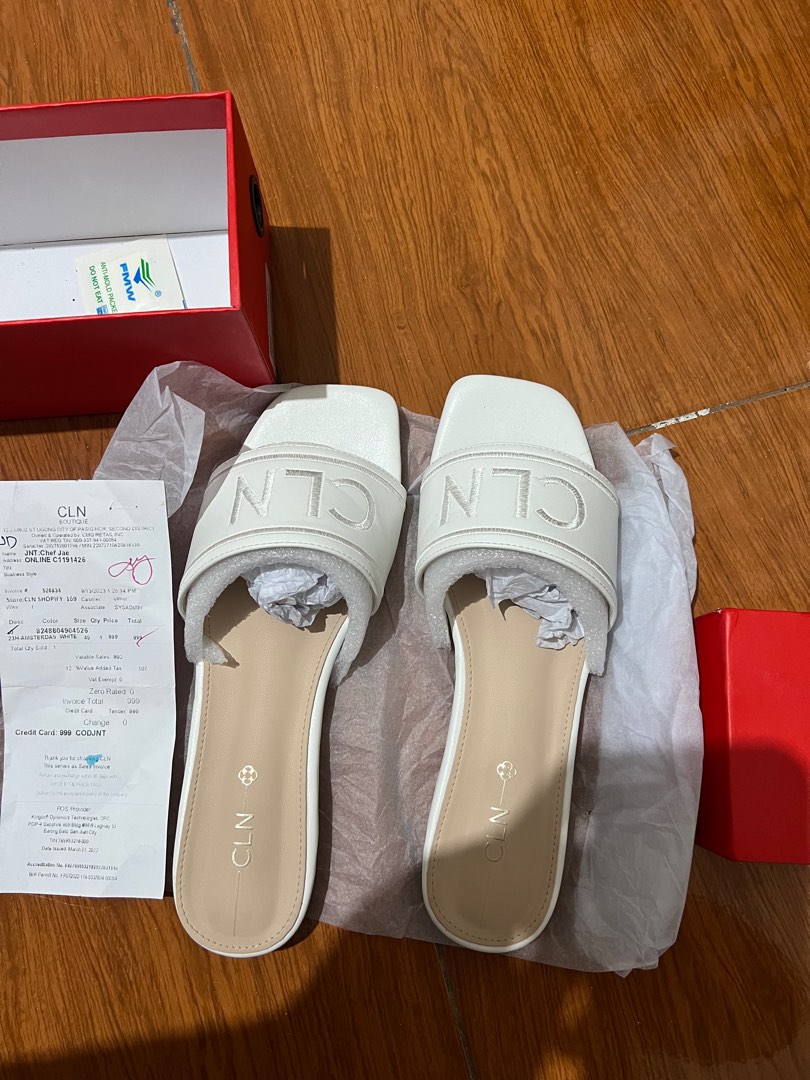 CLN white flats, Women's Fashion, Footwear, Flats & Sandals on Carousell