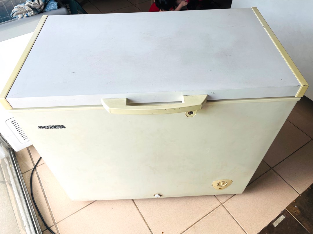Condura Chest Freezer CCF-200L, TV & Home Appliances, Kitchen ...