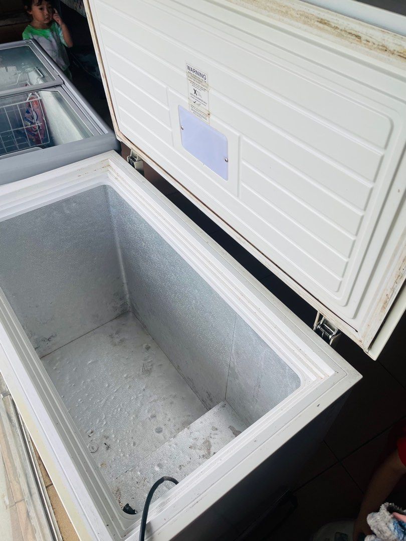 Condura Chest Freezer CCF-200L, TV & Home Appliances, Kitchen ...