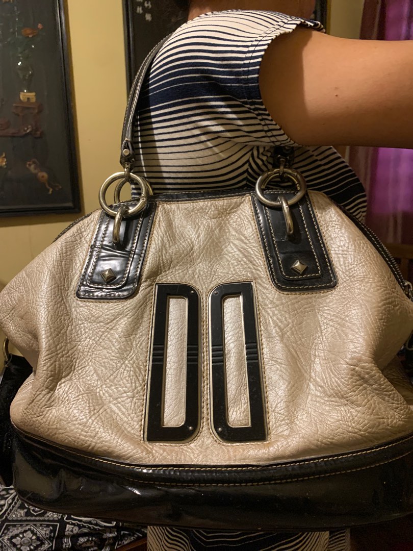 DAKS LONDON HANDBAG, Luxury, Bags & Wallets on Carousell