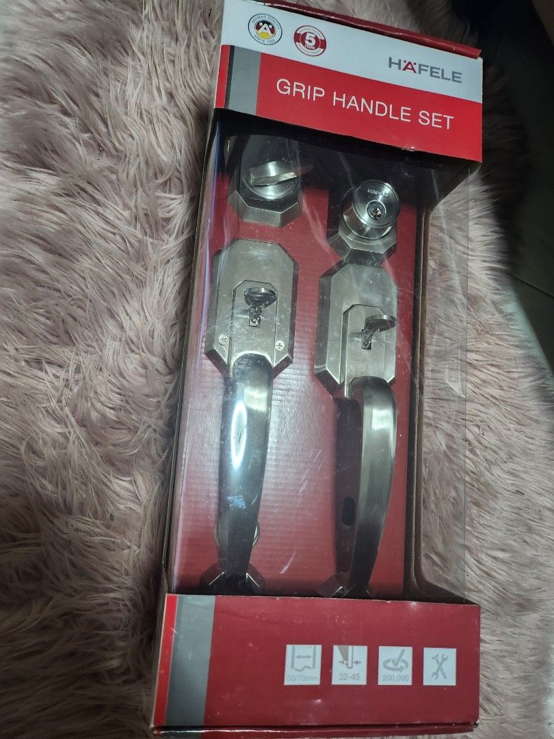 Door grip handle set and lock., Furniture & Home Living, Security ...
