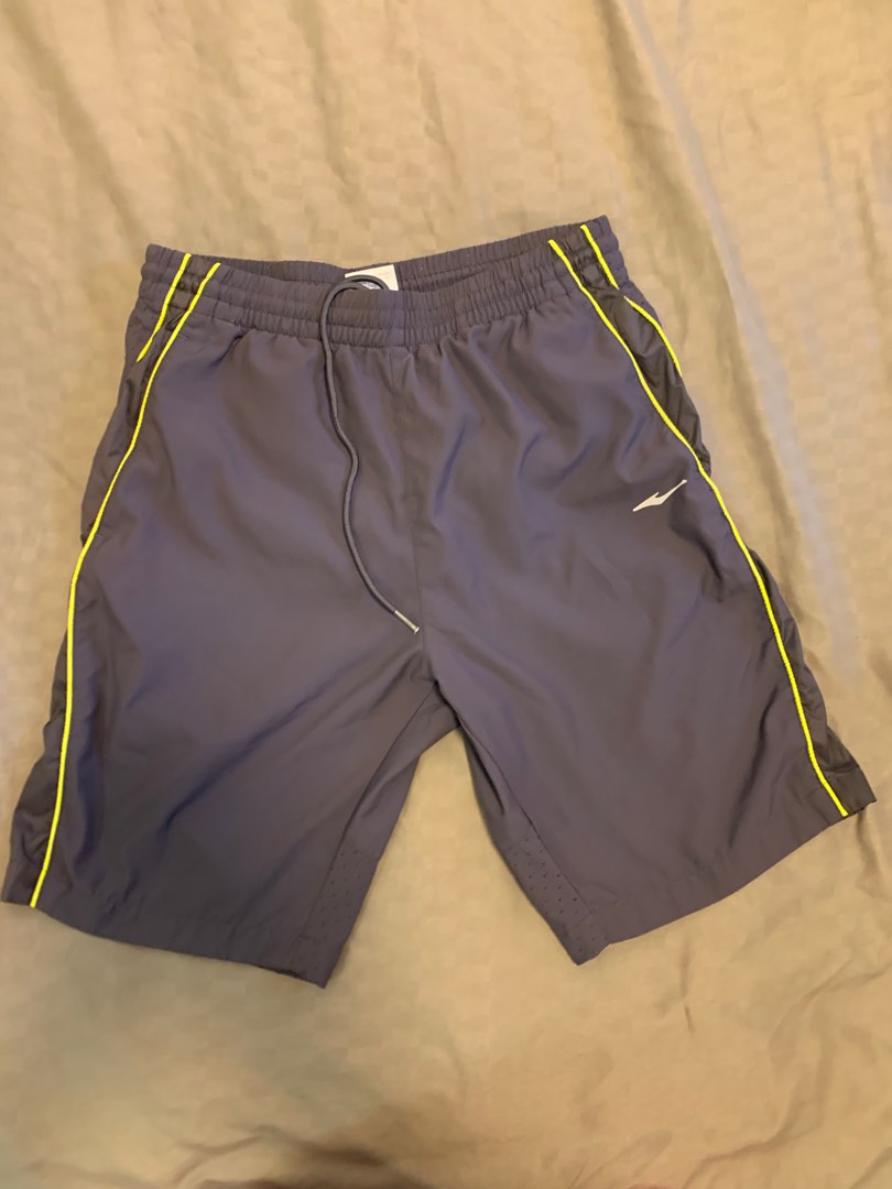 ERKE short, Men's Fashion, Bottoms, Shorts on Carousell