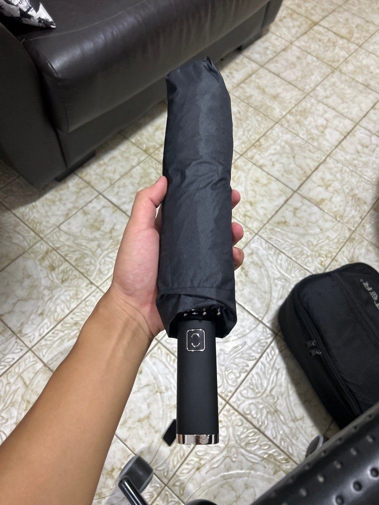 Foldable Automatic Umbrella, Hobbies & Toys, Travel, Umbrellas on Carousell