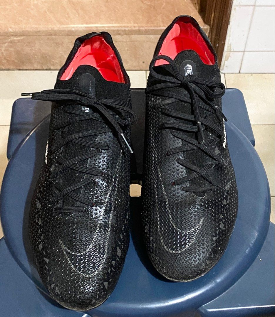 Football boots Predator Nike, Men's Fashion, Footwear, Boots on Carousell