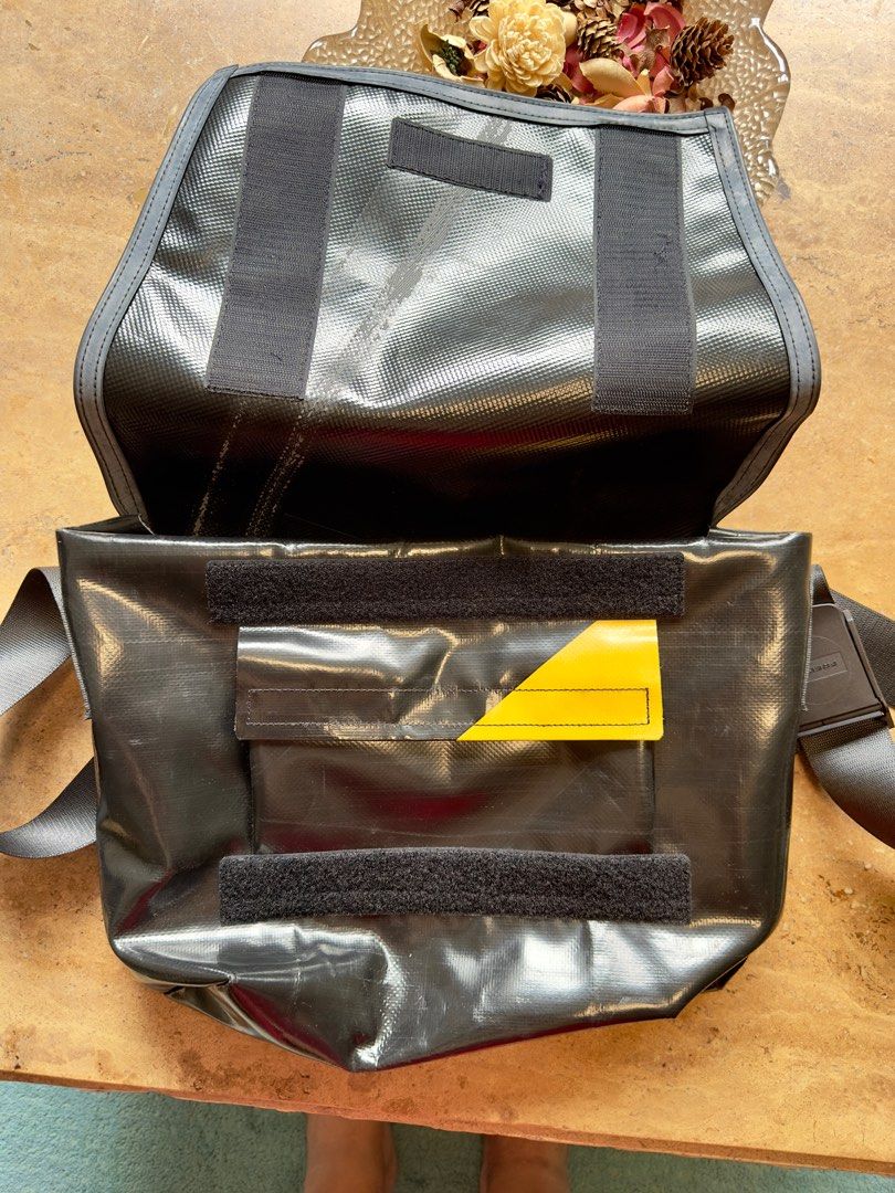 Freitag Dexter Black, Men's Fashion, Bags, Sling Bags on Carousell