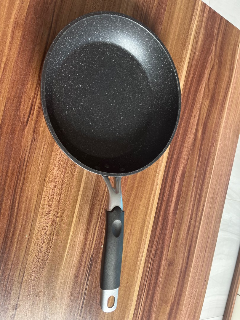 Frying Pan, Furniture & Home Living, Kitchenware & Tableware, Cookware ...