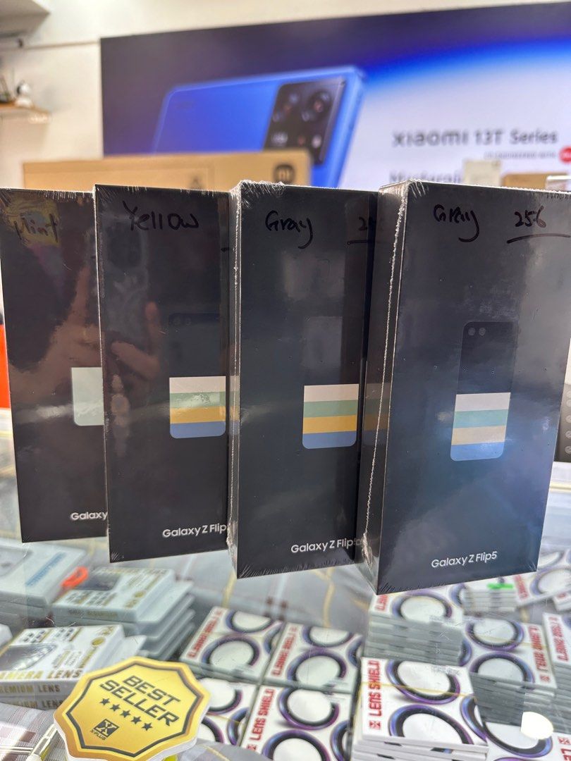 Galaxy Z Flip 5 Grey 256GB, Mobile Phones & Gadgets, Mobile Phones ...