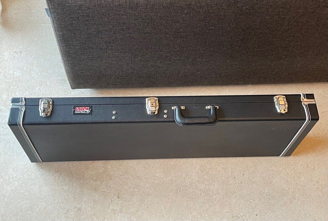Gator Guitar Case, Hobbies & Toys, Music & Media, Musical Instruments ...
