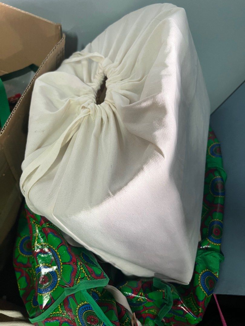 Halohalo Mini Palengke, Women's Fashion, Bags & Wallets, Beach Bags on ...