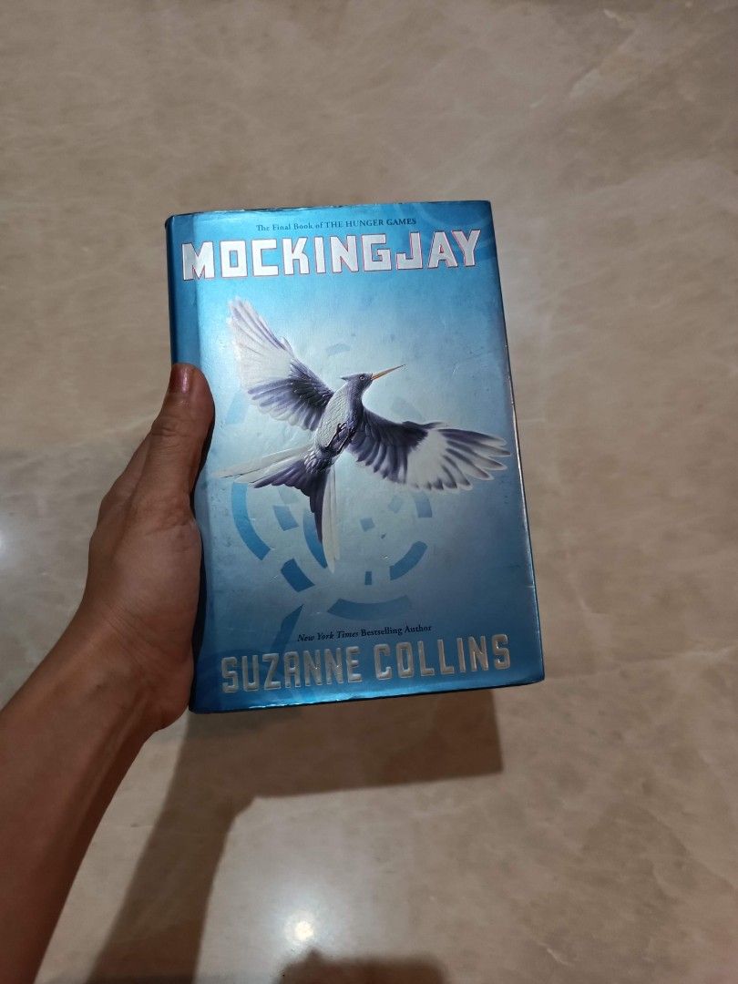 Hardcover Original Mockingjay Hunger Games Suzanne Collins Import, Buku ...