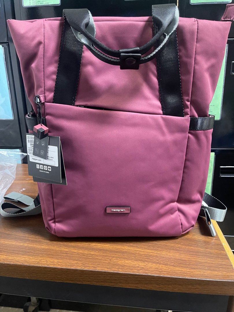 Hedgren Solar 2-way Nova Backpack, Computers & Tech, Parts ...