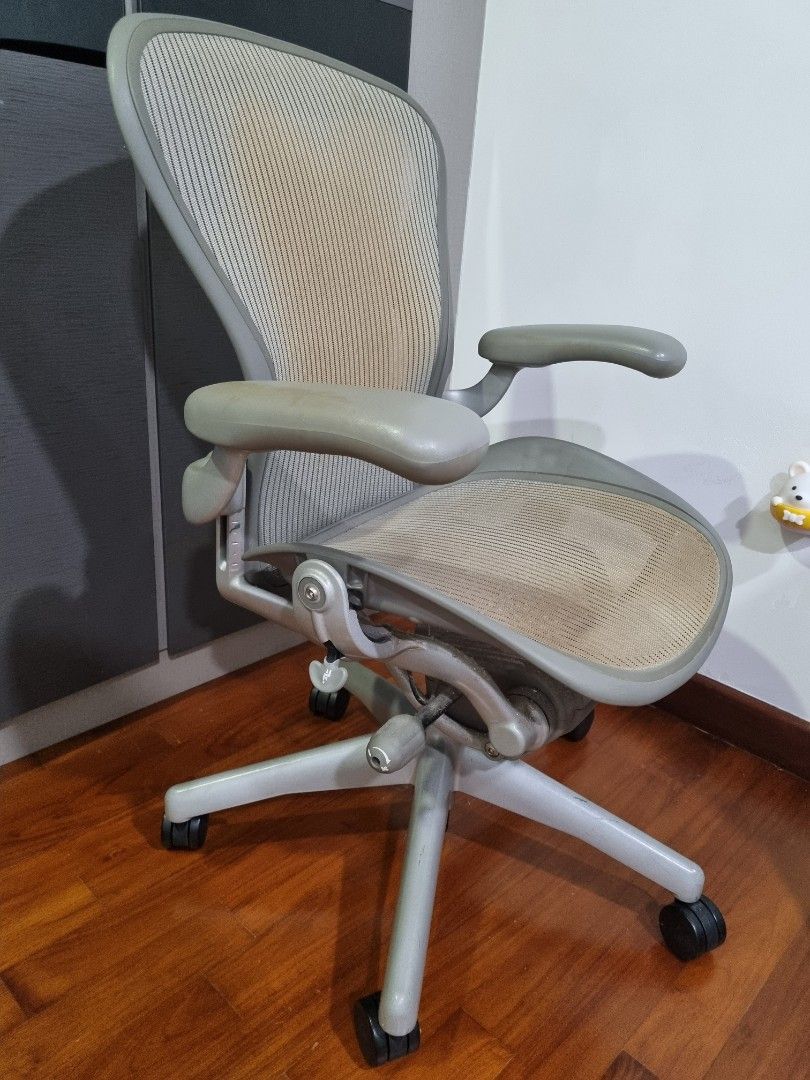 Herman Miller Aeron - original model (not remastered), Furniture & Home ...