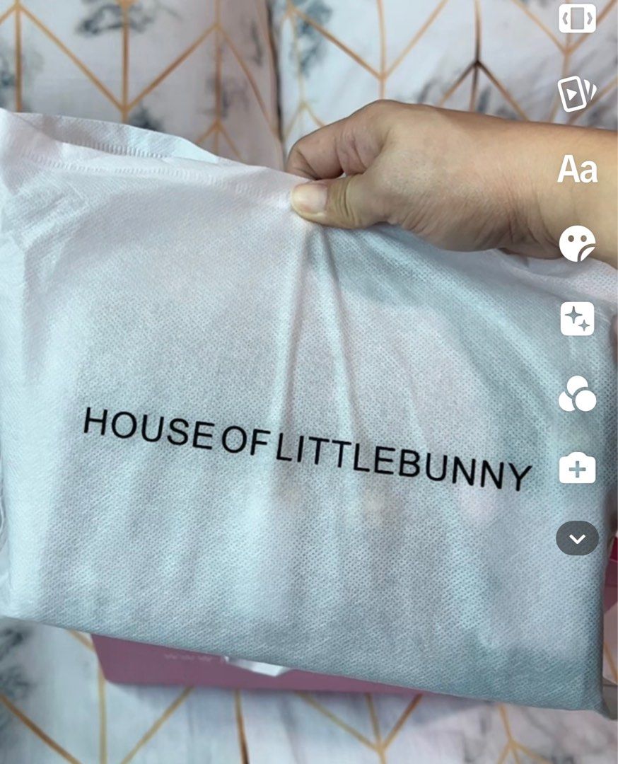 HOLB Harmony in gold color, Women's Fashion, Bags & Wallets, Cross-body ...