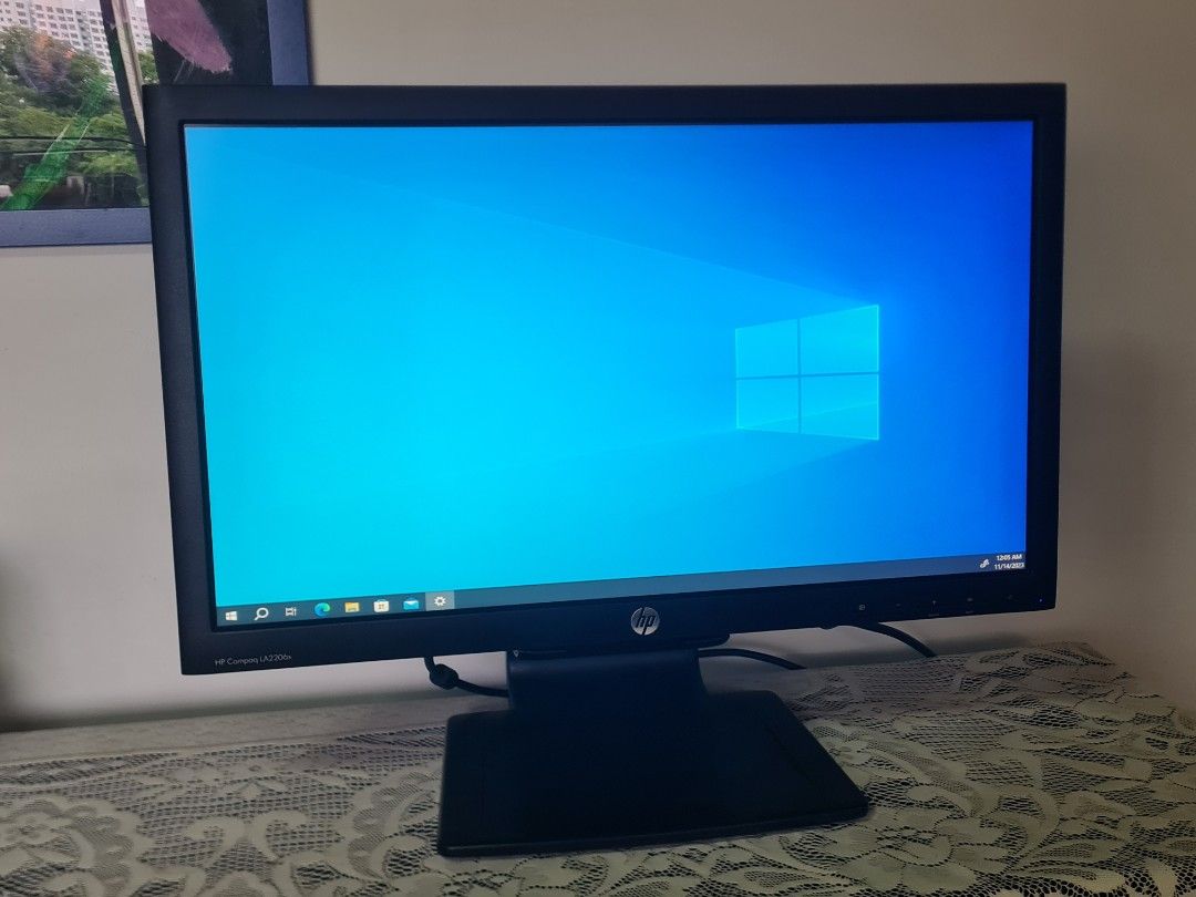 21.5" HP LA2206x Computer Monitor, Computers & Tech, Parts ...