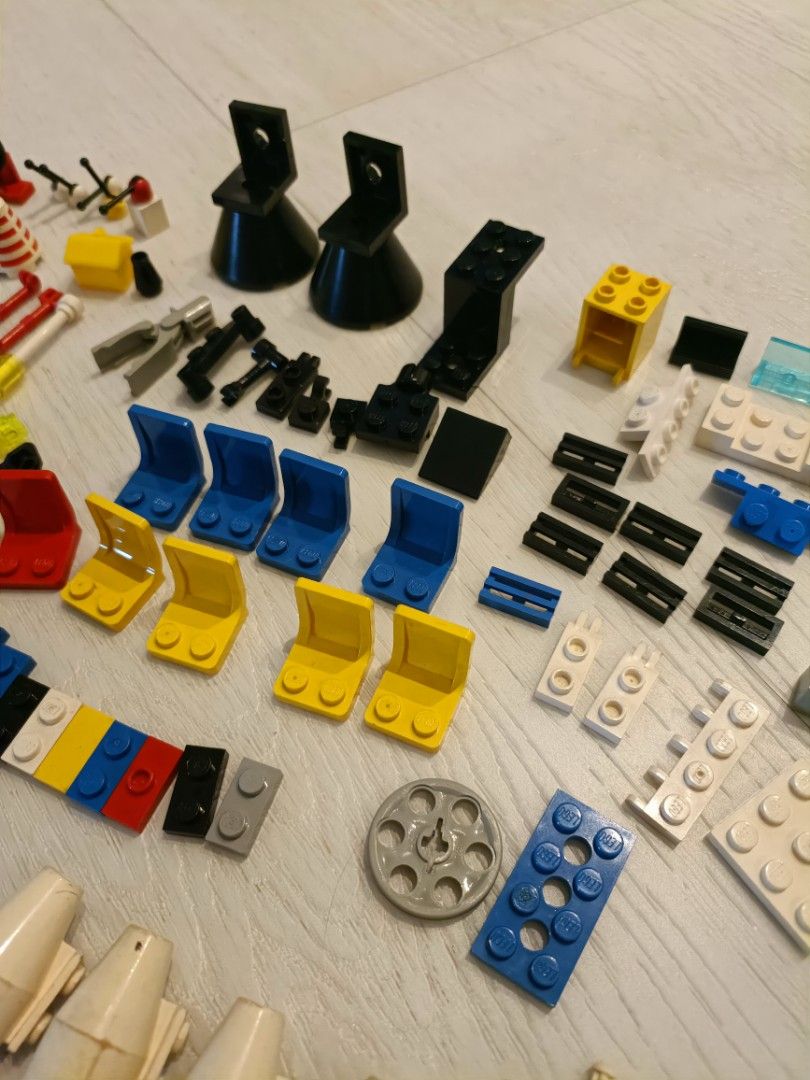 Lego / parts / blocks, Hobbies & Toys, Toys & Games on Carousell