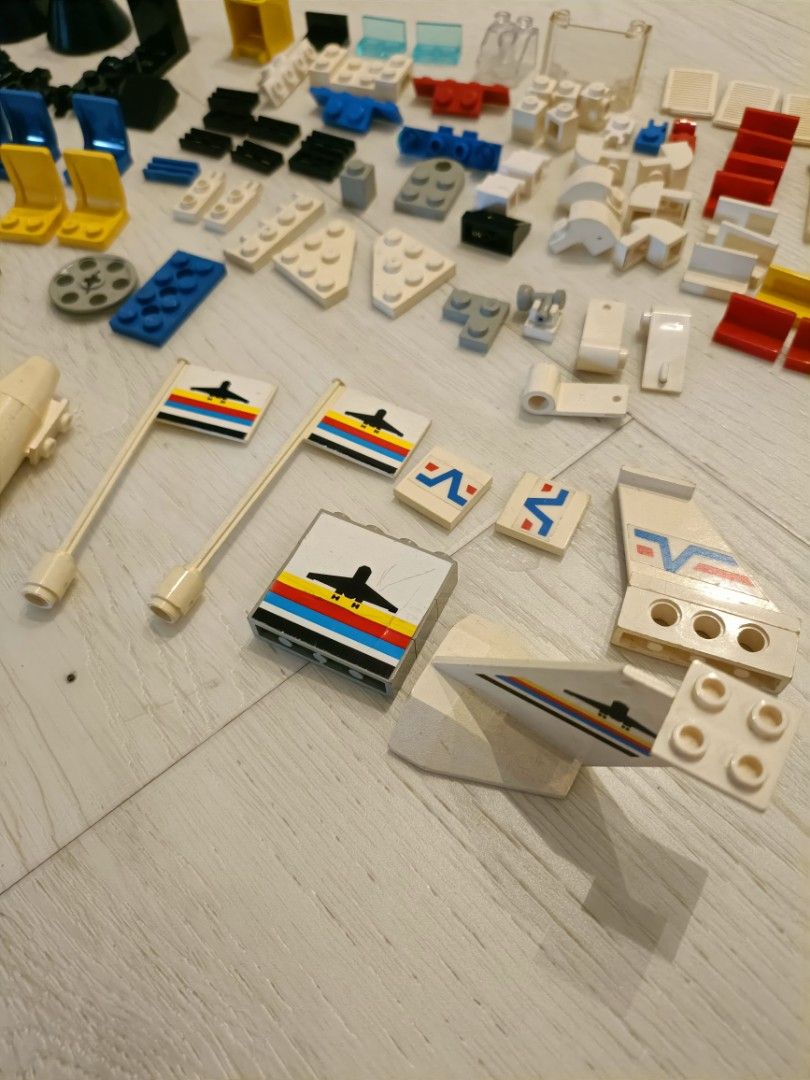 Lego / parts / blocks, Hobbies & Toys, Toys & Games on Carousell