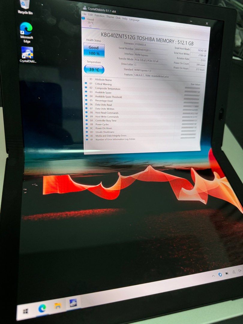 The world's first foldable PC | Lenovo Thinkpad X1 Fold With Cellular ...