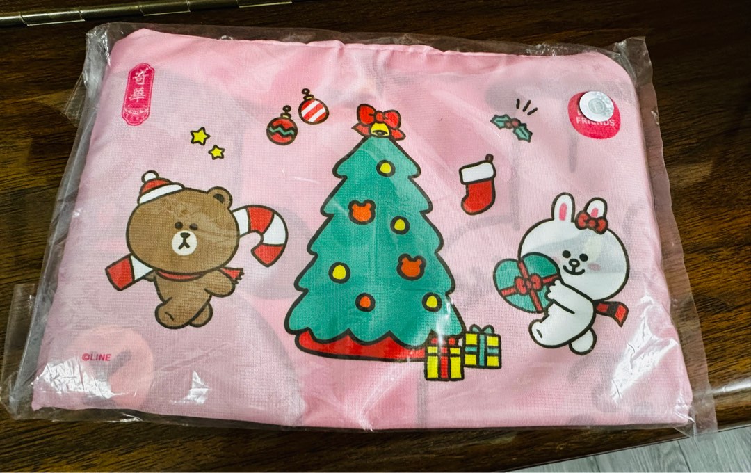 全新奇華line friends 環保袋 recycle bag brown cony 聖誕特別版 限量珍藏版, 女裝, 手袋及銀包, 單肩包 ...