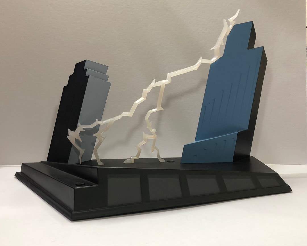 McFARLANE BTAS 30th Anniversary building diorama/base, Hobbies & Toys ...