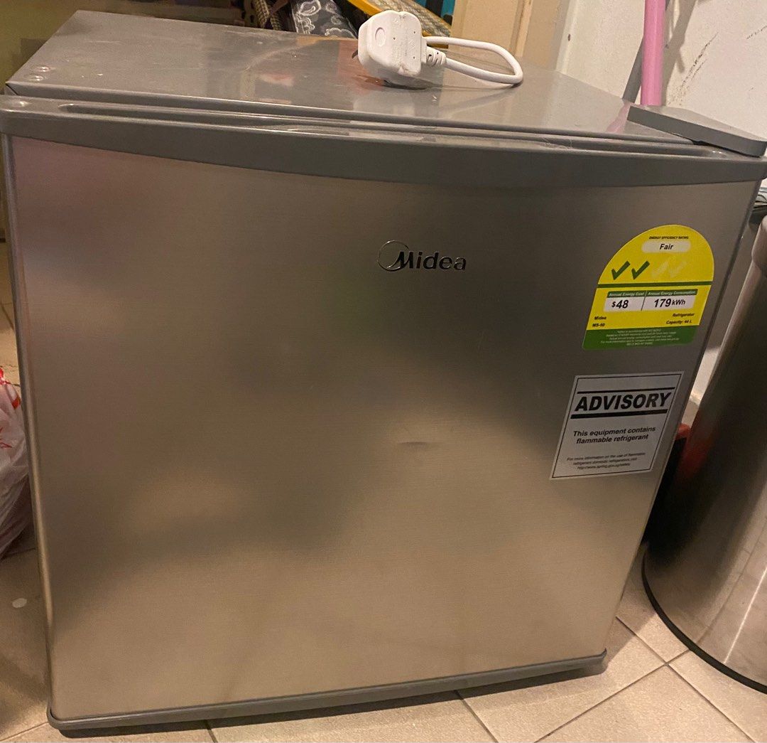 Midea mini fridge , TV & Home Appliances, Kitchen Appliances ...