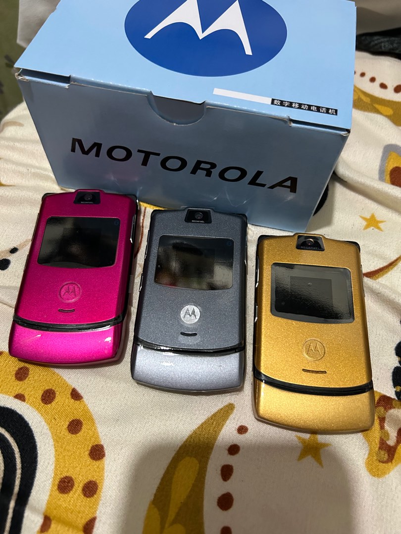 motorola v3 flip phones, Mobile Phones & Gadgets, Mobile Phones, Early ...