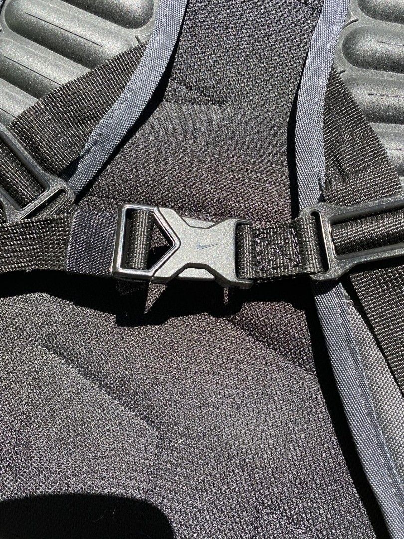 Nike Elite Max Air Quad Zip System, Men's Fashion, Bags, Backpacks on ...