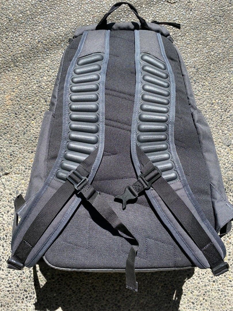 Nike Elite Max Air Quad Zip System, Men's Fashion, Bags, Backpacks on ...