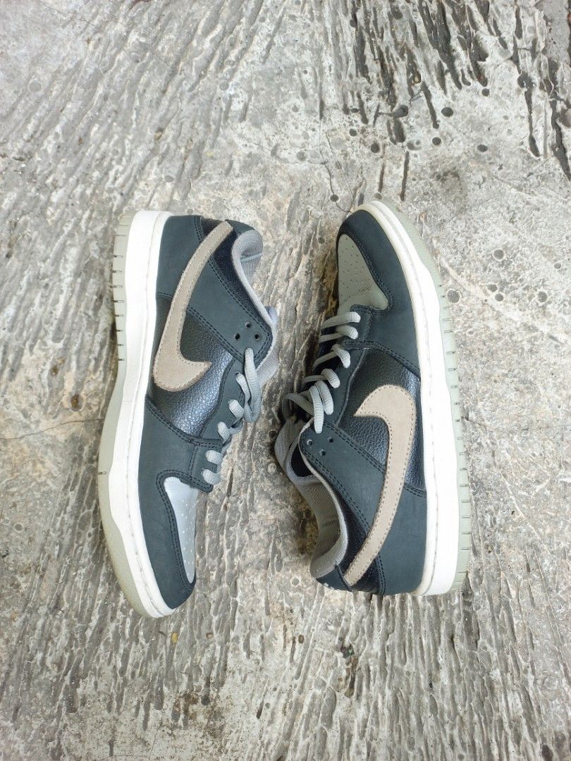 nike sb dunk, Fesyen Pria, Sepatu , Sneakers di Carousell