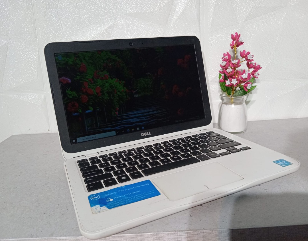 Notebook DELL P24T intel coleron CPU N3060 ram 2gb 500 gb hdd putih ...