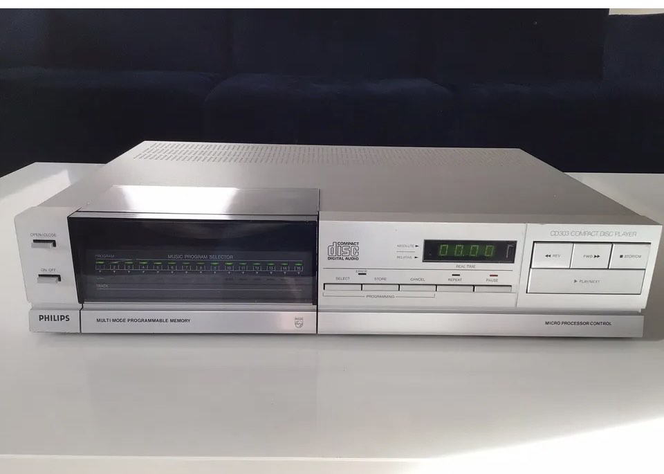 PHILIPS CD-303, Audio, Other Audio Equipment on Carousell