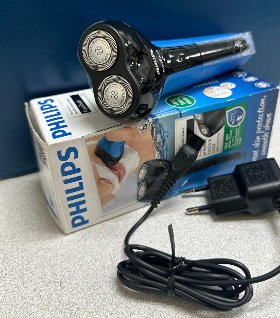 Philips Wet & Dry Shaver - AT-600 (2-pin plug), Beauty & Personal Care ...