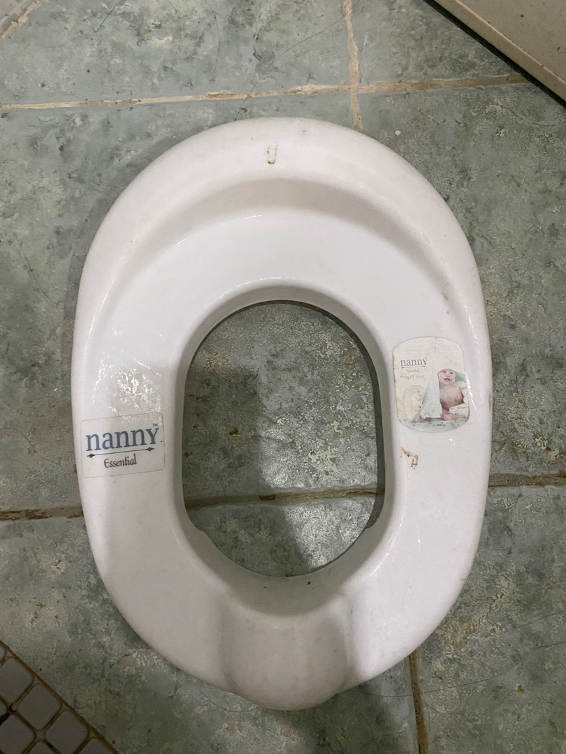 Potty train, Babies & Kids, Bathing & Changing, Toilet Training on ...