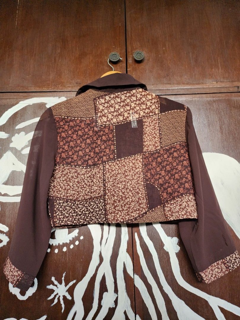 Reworked Crop Top (Vintage Style / Patchwork Pattern), Women's Fashion ...