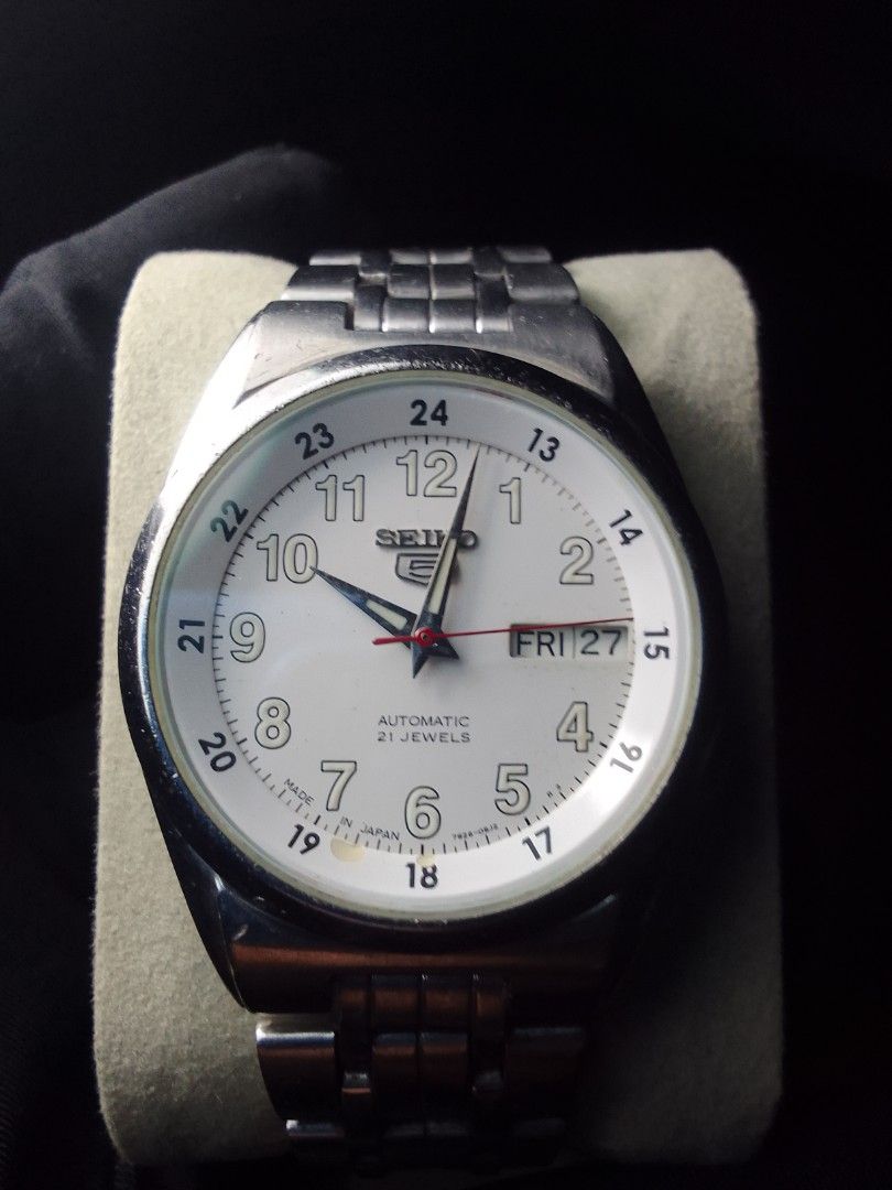 Seiko 5 "Explorer" SNK561 7S26-02C0, Men's Fashion, Watches & Accessories, Watches on Carousell