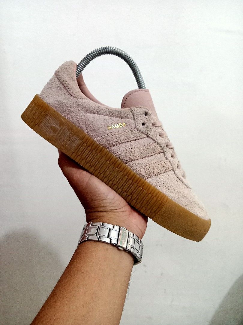 Sepatu Adidas samba Rose, Fesyen Wanita, Sepatu di Carousell