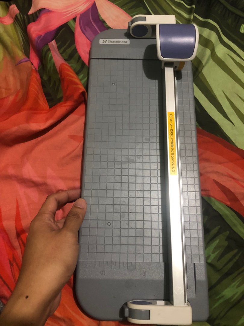 Small long slide cutting board, Hobbies & Toys, Stationary & Craft ...