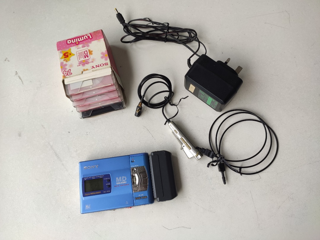 Sony MiniDisc MD Walkman with MiniDiscs, Audio, Portable Music Players ...