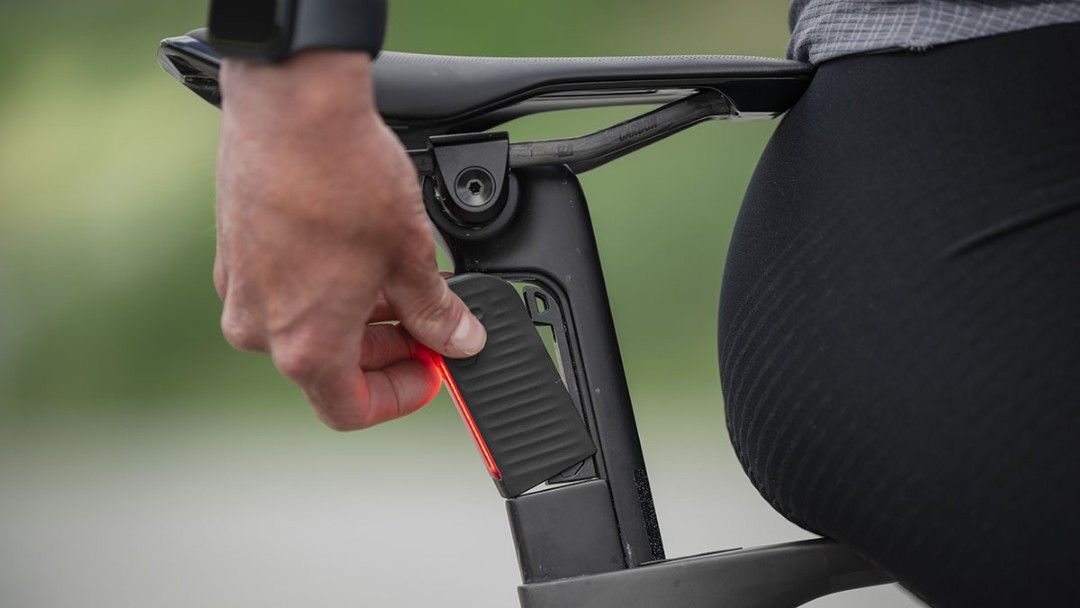 Synchros Campbell 20 Aero Tail light, Sports Equipment, Bicycles ...