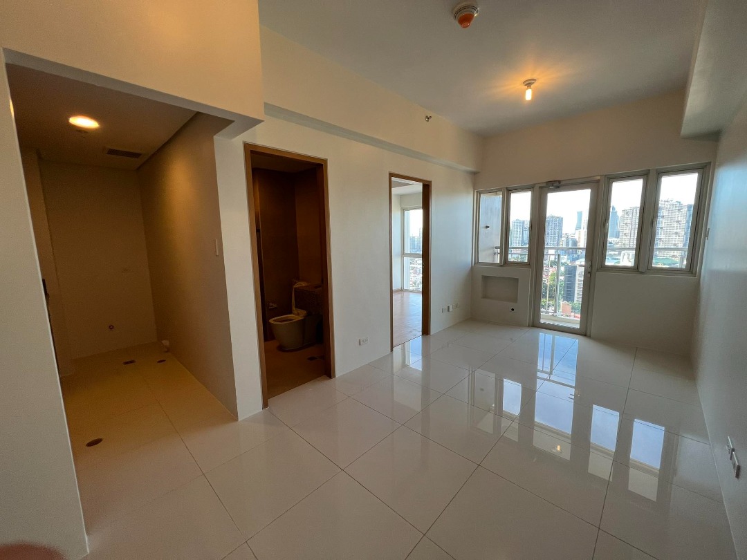 Times Square West 1 Bedroom Condo at BGC Taguig, Property, For Sale ...