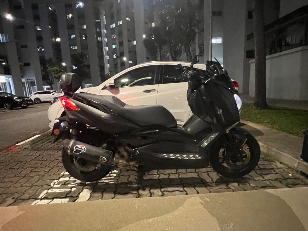 Xmax coverset original, Motorcycles, Motorcycle Accessories on Carousell
