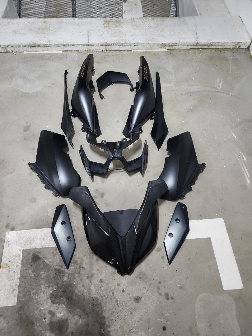 Xmax original coverset, Motorcycles, Motorcycle Accessories on Carousell