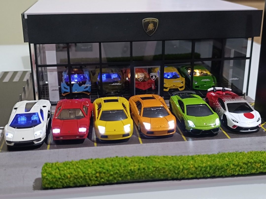 1/64 Lamborghini / Porsche / Apple Showroom / KFC / McDonald's ...