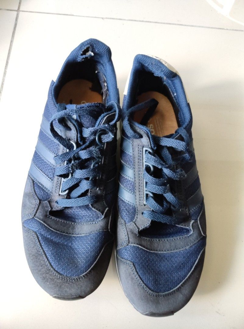 Adidas classic running shoe, Men's Fashion, Footwear, Sneakers on Carousell