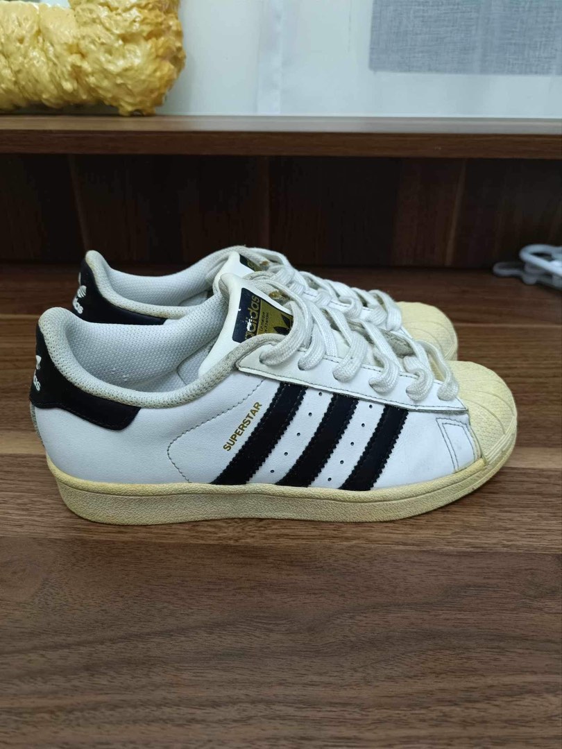 Adidas Superstar Classic, Women's Fashion, Footwear, Sneakers on Carousell
